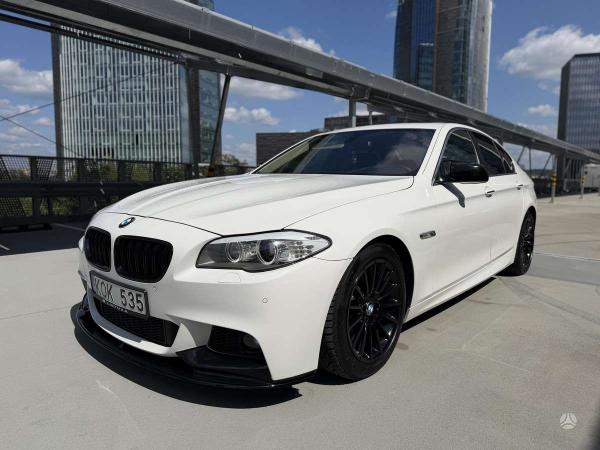 Balts BMW 535 2011 Viļņa, ar dzinēja tilpumu 2.98 L un nobraukumu 295 tūkst. km par 9999 €, foto 4 vietnē AUTOMOTO.COM.LV