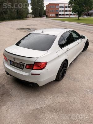 Balts BMW 535 2011 Valmiera, ar dzinēja tilpumu 3.00 L un nobraukumu 284 tūkst. km par 13000 €, foto 4 vietnē AUTOMOTO.COM.LV