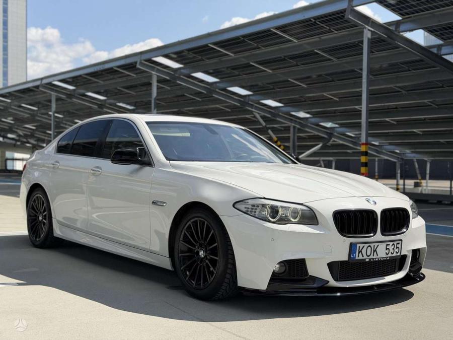 Balts BMW 535 2011 Viļņa, ar dzinēja tilpumu 2.98 L un nobraukumu 299 tūkst. km par 9800 €, foto 20 vietnē AUTOMOTO.COM.LV
