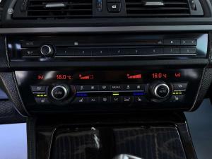 Balts BMW 535 2011 Viļņa, ar dzinēja tilpumu 2.98 L un nobraukumu 299 tūkst. km par 9800 €, foto 24 vietnē AUTOMOTO.COM.LV