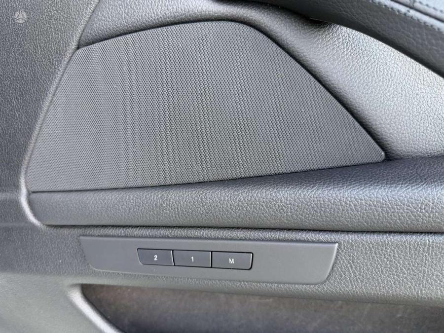 Balts BMW 535 2011 Viļņa, ar dzinēja tilpumu 2.98 L un nobraukumu 299 tūkst. km par 9800 €, foto 34 vietnē AUTOMOTO.COM.LV