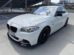 White BMW 535 2011 in Vilnius, with an engine capacity of 2.98 L and mileage of 297 thousand km for 9600 €, photo 12 on AUTOMOTO.COM.LV