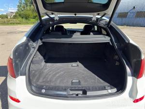 White BMW 535 2011 in Riga, with an engine capacity of 3.00 L and mileage of 250 thousand km for 9000 €, photo 11 on AUTOMOTO.COM.LV