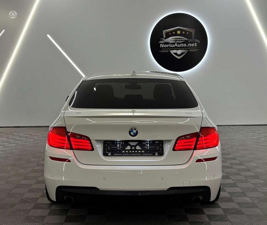Balts BMW 535 2012 Marijampole, ar dzinēja tilpumu 2.99 L un nobraukumu 288 tūkst. km par 11999 €, foto 21 vietnē AUTOMOTO.COM.LV