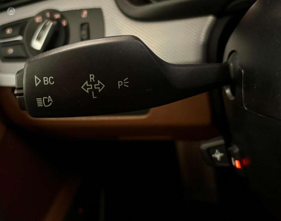 Balts BMW 535 2012 Marijampole, ar dzinēja tilpumu 2.99 L un nobraukumu 288 tūkst. km par 11999 €, foto 25 vietnē AUTOMOTO.COM.LV