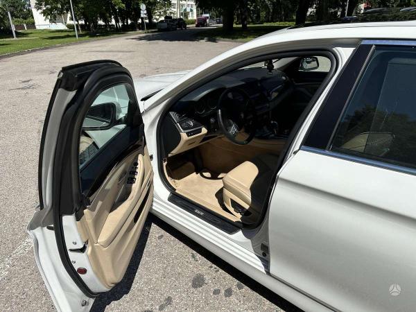 White BMW 535 2012 in Alytus, with an engine capacity of 2.98 L and mileage of 293 thousand km for 9250 €, photo 4 on AUTOMOTO.COM.LV
