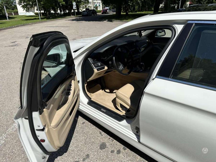 White BMW 535 2012 in Alytus, with an engine capacity of 2.98 L and mileage of 293 thousand km for 9250 €, photo 4 on AUTOMOTO.COM.LV