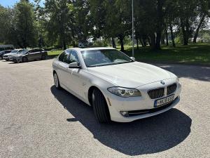 White BMW 535 2012 in Alytus, with an engine capacity of 2.98 L and mileage of 293 thousand km for 9250 €, photo 6 on AUTOMOTO.COM.LV