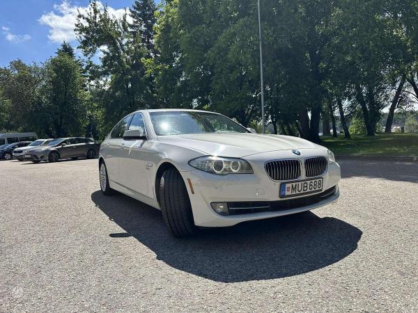 White BMW 535 2012 in Alytus, with an engine capacity of 2.98 L and mileage of 293 thousand km for 9250 €, photo 7 on AUTOMOTO.COM.LV