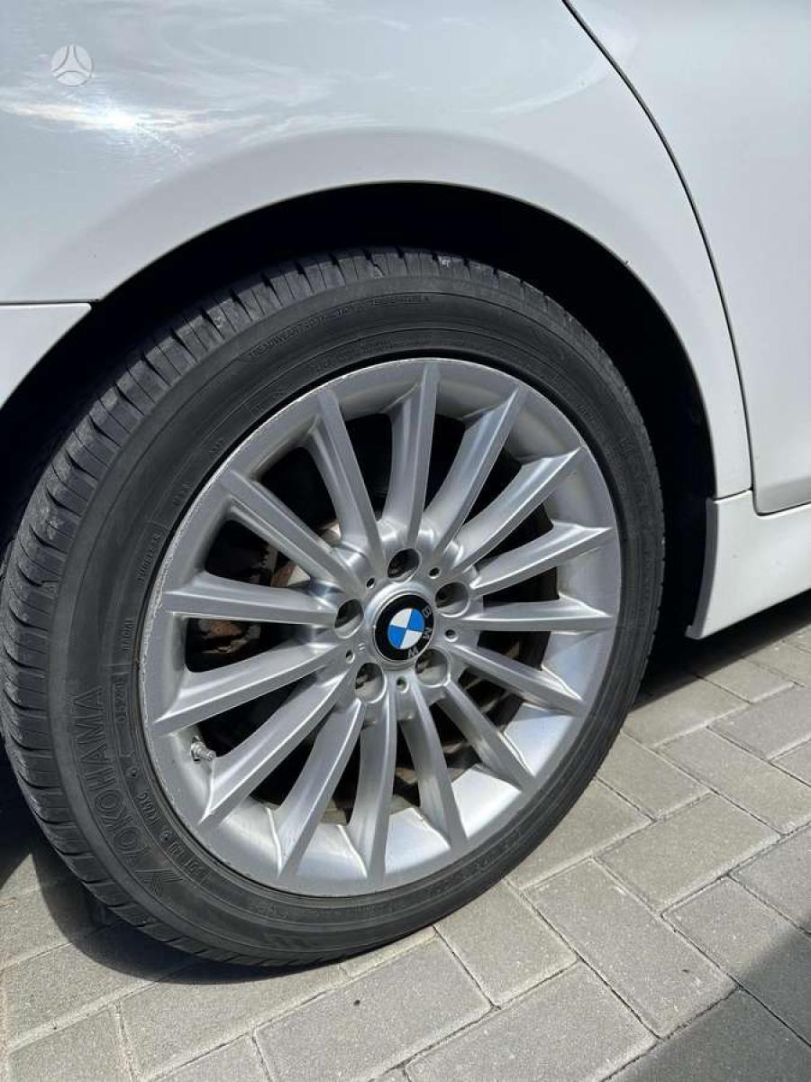 White BMW 535 2012 in Alytus, with an engine capacity of 2.98 L and mileage of 293 thousand km for 9250 €, photo 22 on AUTOMOTO.COM.LV
