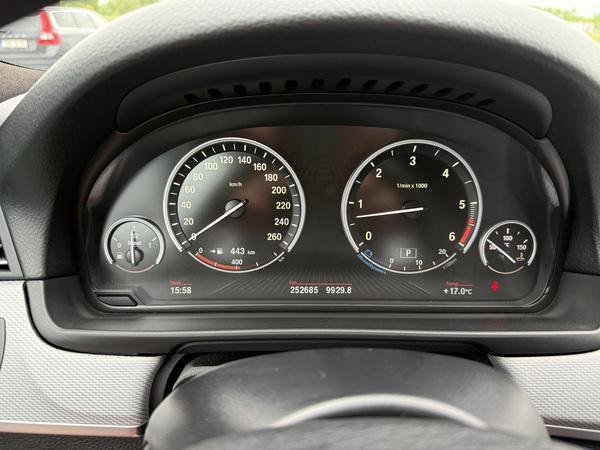 Balts BMW 535 2013 Tallina, ar dzinēja tilpumu 0.00 L un nobraukumu 253 tūkst. km par 13000 €, foto 6 vietnē AUTOMOTO.COM.LV