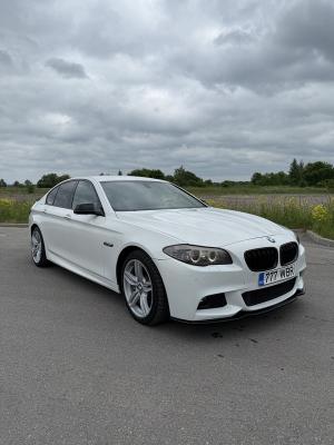 White BMW 535 2013 in Tallinn, with an engine capacity of 0.00 L and mileage of 253 thousand km for 13000 €, photo 14 on AUTOMOTO.COM.LV