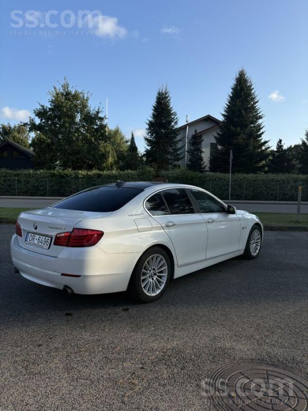 Balts BMW 535 2013 Rīga, ar dzinēja tilpumu 3.00 L un nobraukumu 278 tūkst. km par 11000 €, foto 3 vietnē AUTOMOTO.COM.LV