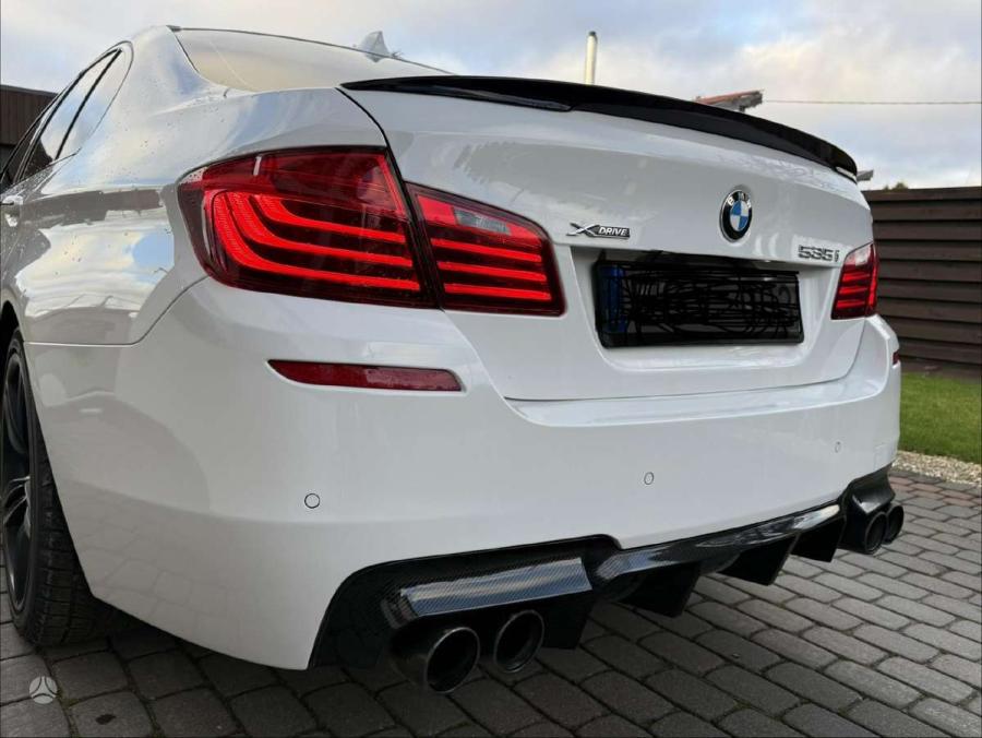 White BMW 535 2014 in Kretinga, with an engine capacity of 3.00 L and mileage of 203 thousand km for 14500 €, photo 1 on AUTOMOTO.COM.LV