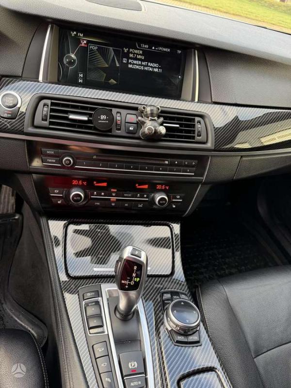 White BMW 535 2014 in Kretinga, with an engine capacity of 3.00 L and mileage of 203 thousand km for 14500 €, photo 8 on AUTOMOTO.COM.LV