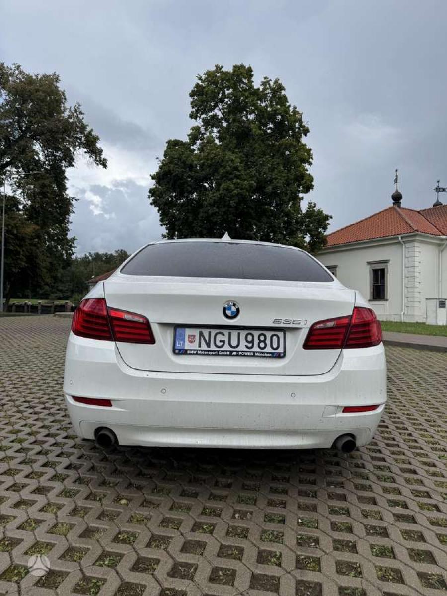 Balts BMW 535 2014 Radviliškis, ar dzinēja tilpumu 3.00 L un nobraukumu 184 tūkst. km par 9500 €, foto 3 vietnē AUTOMOTO.COM.LV