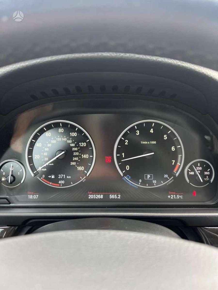 Белый БМВ 535 2014 в Тельшяй, объемом двигателя 3.00 л и пробегом 207 тыс. км за 12500 €, фото 12 на AUTOMOTO.COM.LV