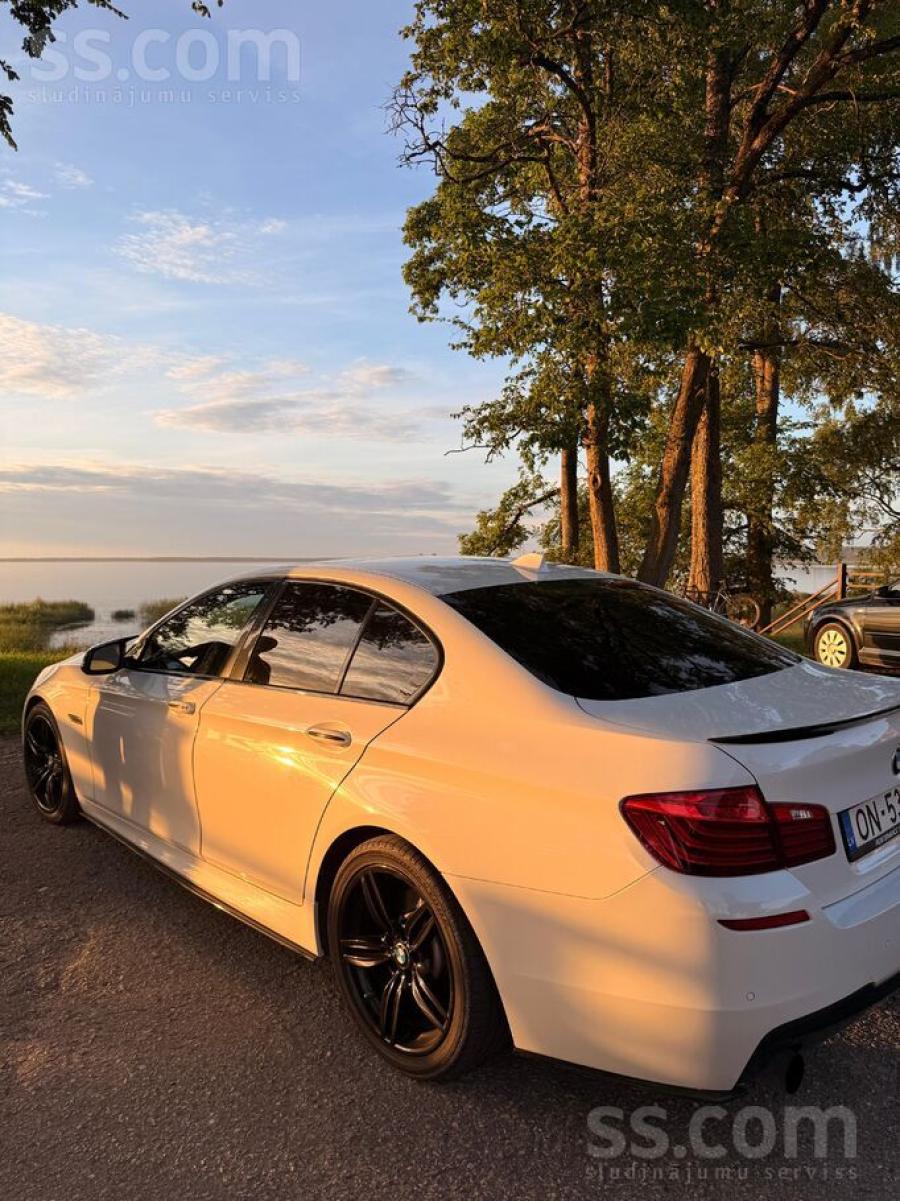 White BMW 535 2014 in Riga, with an engine capacity of 3.00 L and mileage of 200 thousand km for 17000 €, photo 6 on AUTOMOTO.COM.LV