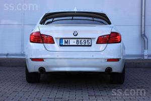 Balts BMW 535 2014 Rīga, ar dzinēja tilpumu 3.00 L un nobraukumu 373 tūkst. km par 10995 €, foto 7 vietnē AUTOMOTO.COM.LV