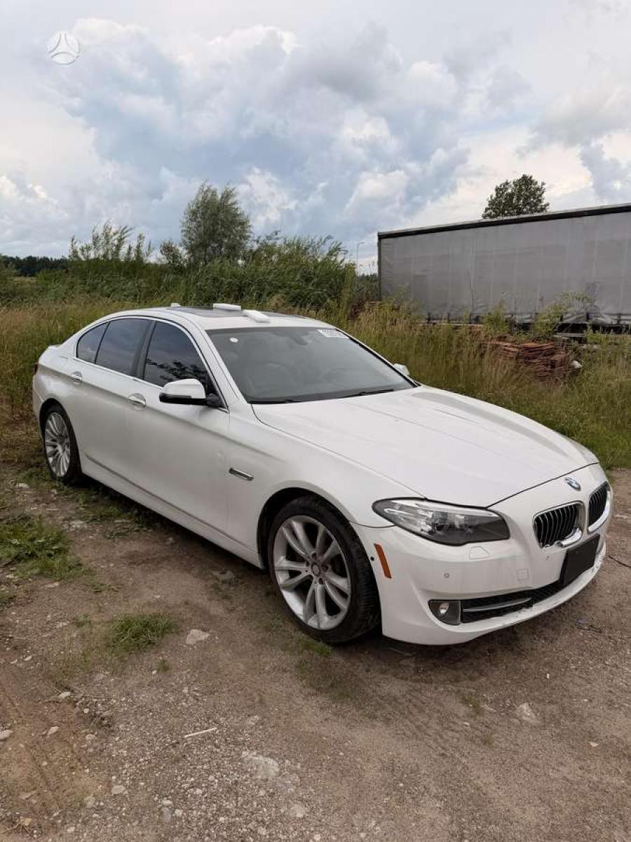 Balts BMW 535 2015 Kauņa, ar dzinēja tilpumu 2.98 L un nobraukumu 215 tūkst. km par 5800 €, foto 1 vietnē AUTOMOTO.COM.LV