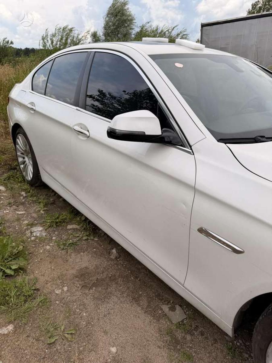 Balts BMW 535 2015 Kauņa, ar dzinēja tilpumu 2.98 L un nobraukumu 215 tūkst. km par 5800 €, foto 8 vietnē AUTOMOTO.COM.LV