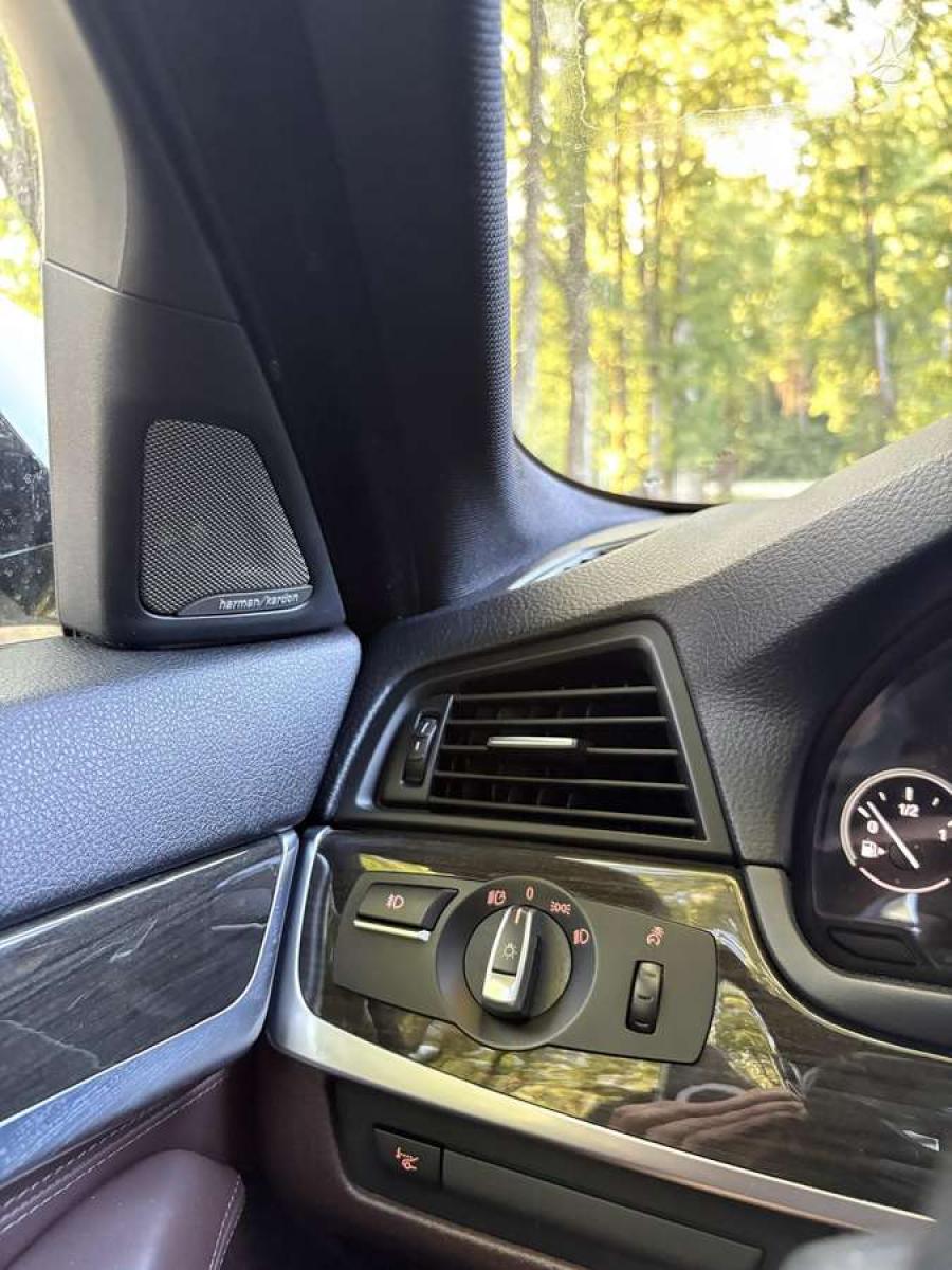 Balts BMW 535 2015 Kauņa, ar dzinēja tilpumu 2.98 L un nobraukumu 205 tūkst. km par 14700 €, foto 13 vietnē AUTOMOTO.COM.LV