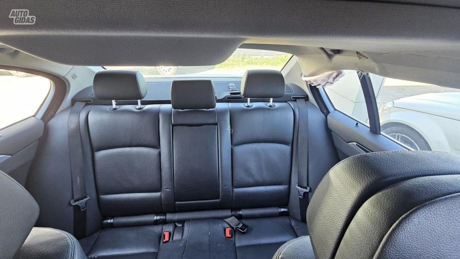 Balts BMW 535 2015 Kauņa, ar dzinēja tilpumu 3.00 L un nobraukumu 187 tūkst. km par 8500 €, foto 8 vietnē AUTOMOTO.COM.LV