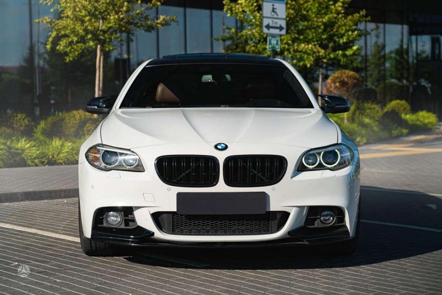White BMW 535 2016 in Vilnius, with an engine capacity of 2.98 L and mileage of 203 thousand km for 14500 €, photo 3 on AUTOMOTO.COM.LV