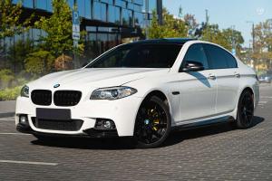 White BMW 535 2016 in Vilnius, with an engine capacity of 2.98 L and mileage of 203 thousand km for 14500 €, photo 4 on AUTOMOTO.COM.LV