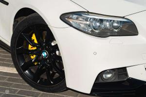 White BMW 535 2016 in Vilnius, with an engine capacity of 2.98 L and mileage of 203 thousand km for 14500 €, photo 8 on AUTOMOTO.COM.LV