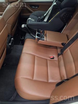 White BMW 535 2010 in Riga, with an engine capacity of 3.00 L and mileage of 279 thousand km for 8999 €, photo 13 on AUTOMOTO.COM.LV