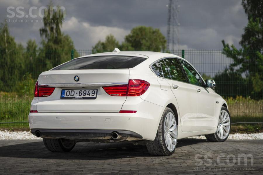 White BMW 535 2010 in Riga, with an engine capacity of 3.00 L and mileage of 241 thousand km for 8990 €, photo 5 on AUTOMOTO.COM.LV