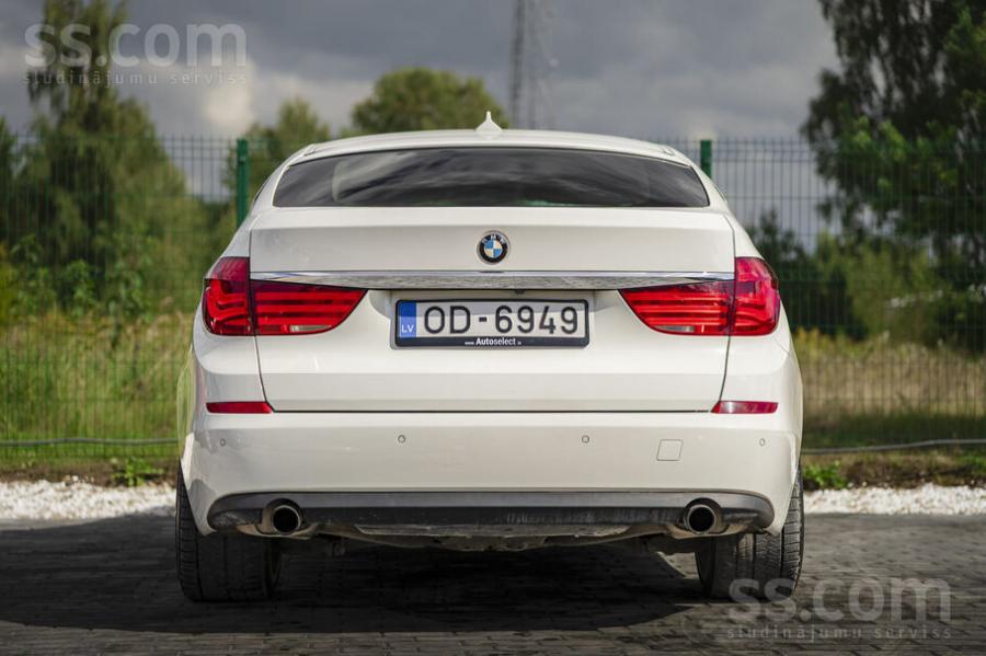 White BMW 535 2010 in Riga, with an engine capacity of 3.00 L and mileage of 241 thousand km for 8990 €, photo 6 on AUTOMOTO.COM.LV
