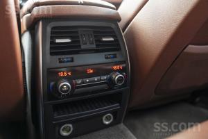 White BMW 535 2010 in Riga, with an engine capacity of 3.00 L and mileage of 241 thousand km for 8990 €, photo 11 on AUTOMOTO.COM.LV