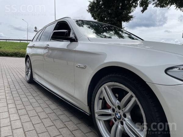 Balts BMW 535 2011 Daugavpils, ar dzinēja tilpumu 3.00 L un nobraukumu 296 tūkst. km par 13000 €, foto 10 vietnē AUTOMOTO.COM.LV