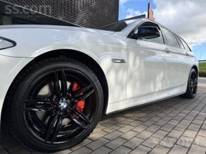 White BMW 535 2011 in Daugavpils, with an engine capacity of 3.00 L and mileage of 298 thousand km for 12500 €, photo 12 on AUTOMOTO.COM.LV