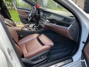 White BMW 535 2011 in Daugavpils, with an engine capacity of 3.00 L and mileage of 298 thousand km for 12500 €, photo 18 on AUTOMOTO.COM.LV