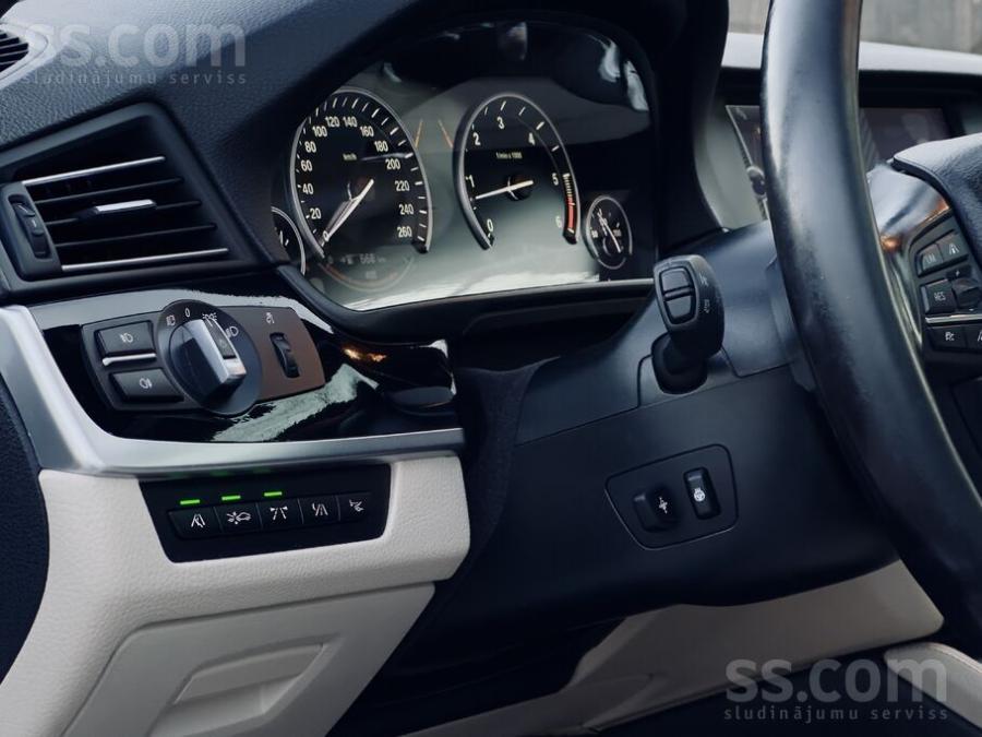 Balts BMW 535 2012 Liepāja, ar dzinēja tilpumu 3.00 L un nobraukumu 286 tūkst. km par 15000 €, foto 8 vietnē AUTOMOTO.COM.LV