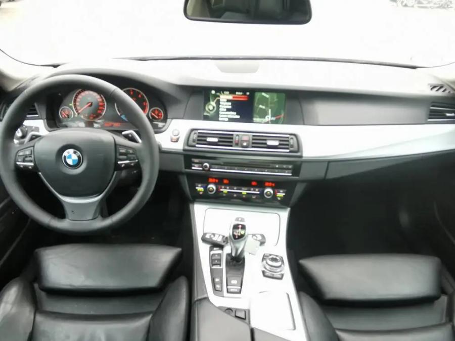 Balts BMW 535 2012 Kuldīga, ar dzinēja tilpumu 3.00 L un nobraukumu 279 tūkst. km par 10900 €, foto 15 vietnē AUTOMOTO.COM.LV