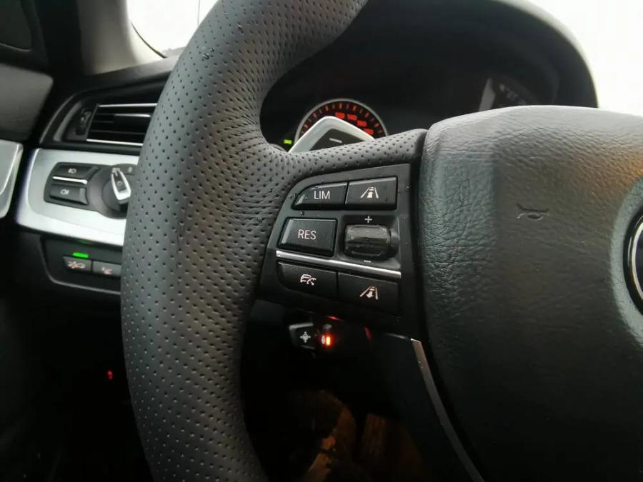 Balts BMW 535 2012 Kuldīga, ar dzinēja tilpumu 3.00 L un nobraukumu 279 tūkst. km par 10900 €, foto 21 vietnē AUTOMOTO.COM.LV