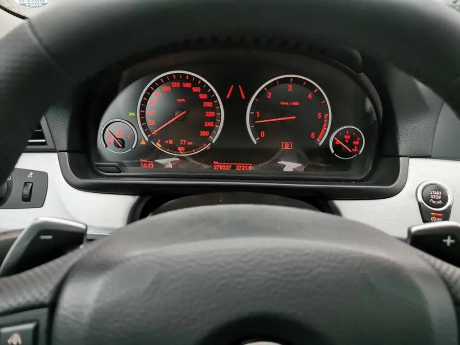 Balts BMW 535 2012 Kuldīga, ar dzinēja tilpumu 3.00 L un nobraukumu 279 tūkst. km par 10900 €, foto 32 vietnē AUTOMOTO.COM.LV