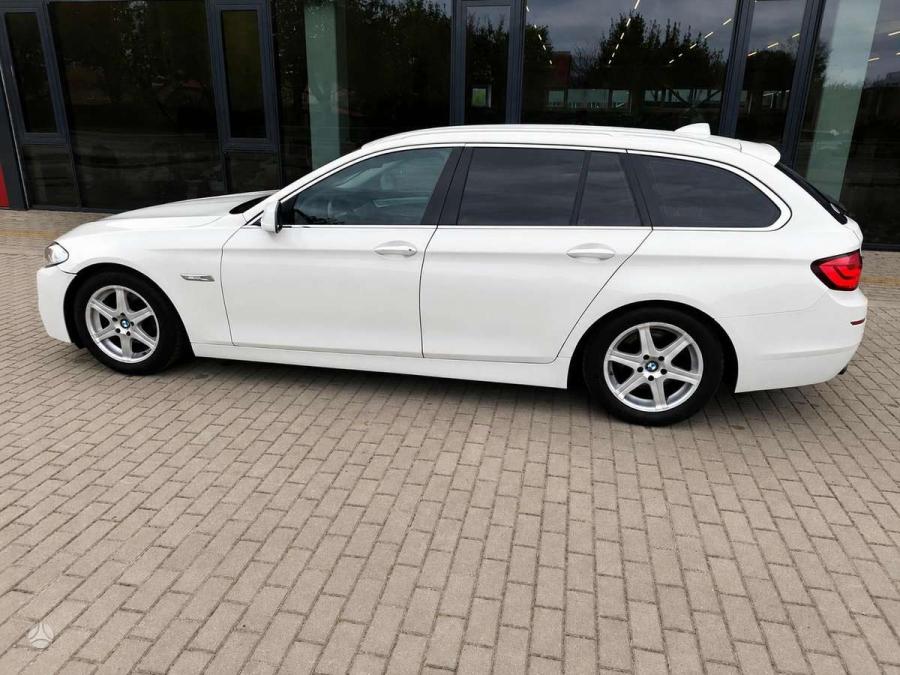 White BMW 535 2012 in Klaipeda, with an engine capacity of 3.00 L and mileage of 340 thousand km for 5999 €, photo 4 on AUTOMOTO.COM.LV