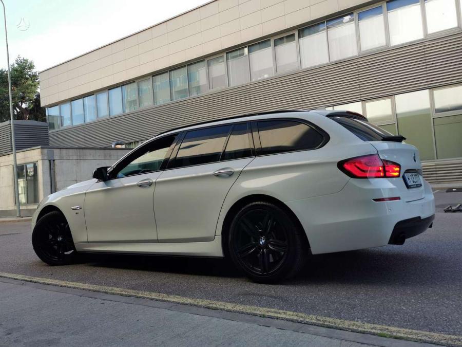 Balts BMW 535 2013 Viļņa, ar dzinēja tilpumu 2.99 L un nobraukumu 294 tūkst. km par 8450 €, foto 9 vietnē AUTOMOTO.COM.LV