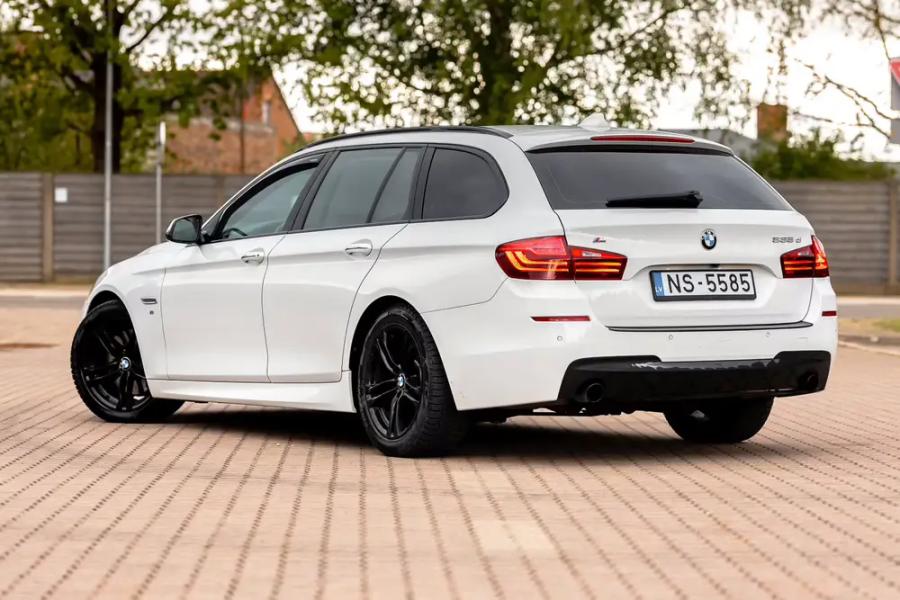 Balts BMW 535 2014 Jelgava, ar dzinēja tilpumu 3.00 L un nobraukumu 289 tūkst. km par 14900 €, foto 5 vietnē AUTOMOTO.COM.LV