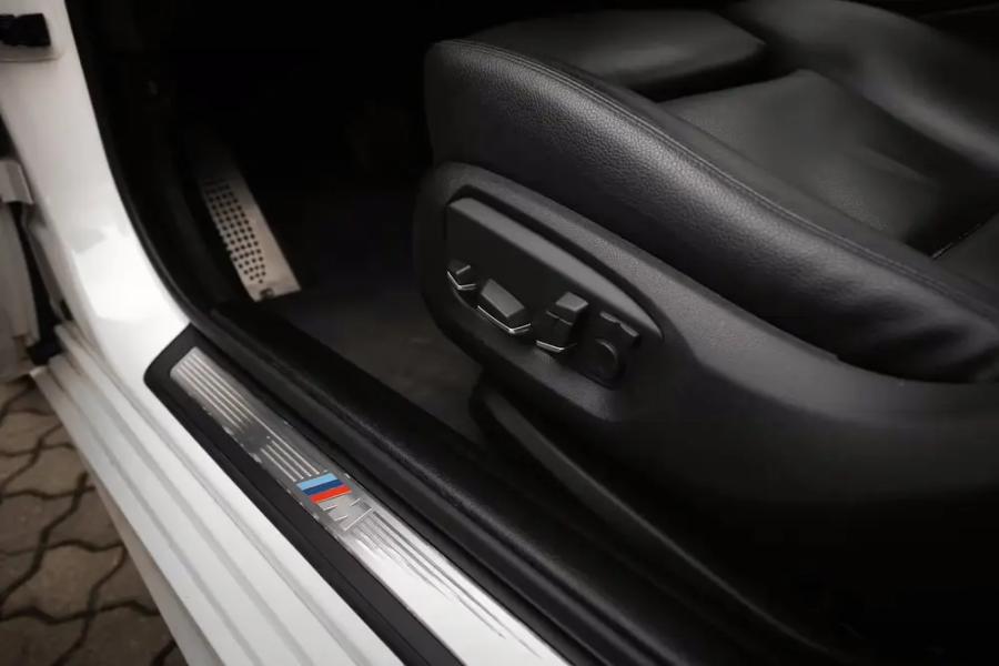 Balts BMW 535 2014 Jelgava, ar dzinēja tilpumu 3.00 L un nobraukumu 289 tūkst. km par 14900 €, foto 23 vietnē AUTOMOTO.COM.LV