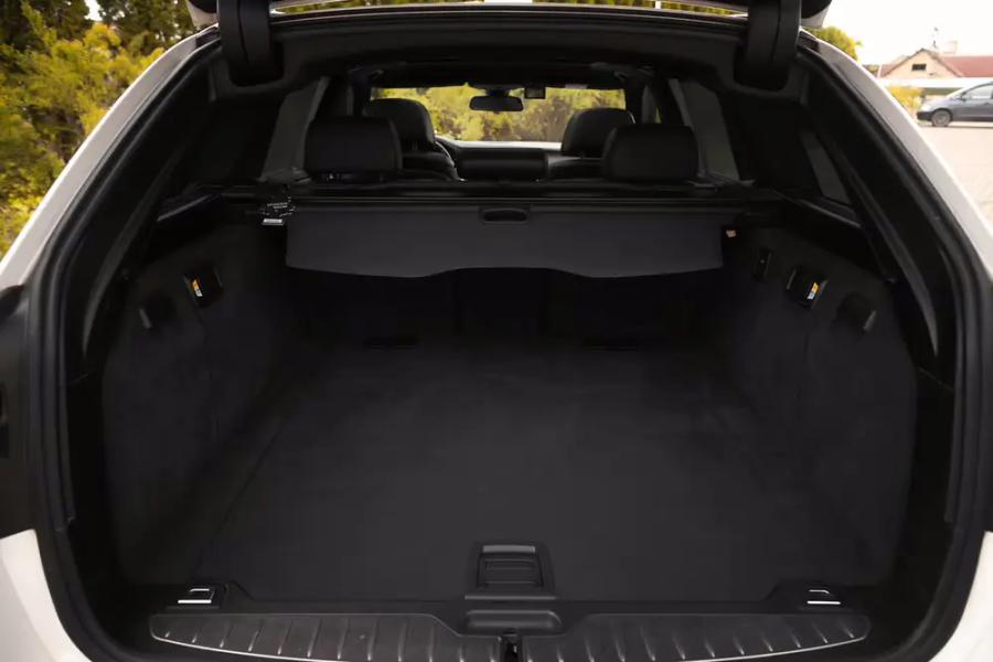 Balts BMW 535 2014 Jelgava, ar dzinēja tilpumu 3.00 L un nobraukumu 289 tūkst. km par 14900 €, foto 32 vietnē AUTOMOTO.COM.LV