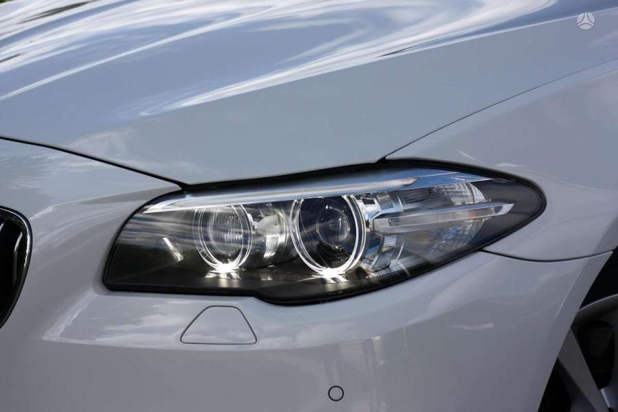 White BMW 535 2015 in Kretinga, with an engine capacity of 2.99 L and mileage of 242 thousand km for 14299 €, photo 4 on AUTOMOTO.COM.LV