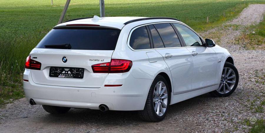 White BMW 535 2015 in Kretinga, with an engine capacity of 2.99 L and mileage of 242 thousand km for 14299 €, photo 12 on AUTOMOTO.COM.LV