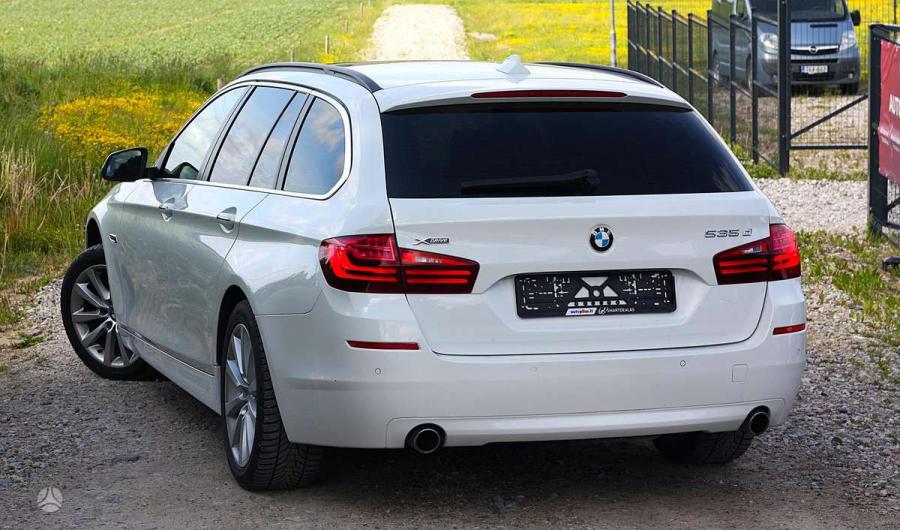 White BMW 535 2015 in Kretinga, with an engine capacity of 2.99 L and mileage of 242 thousand km for 14299 €, photo 16 on AUTOMOTO.COM.LV