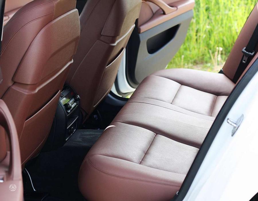 White BMW 535 2015 in Kretinga, with an engine capacity of 2.99 L and mileage of 242 thousand km for 14299 €, photo 23 on AUTOMOTO.COM.LV
